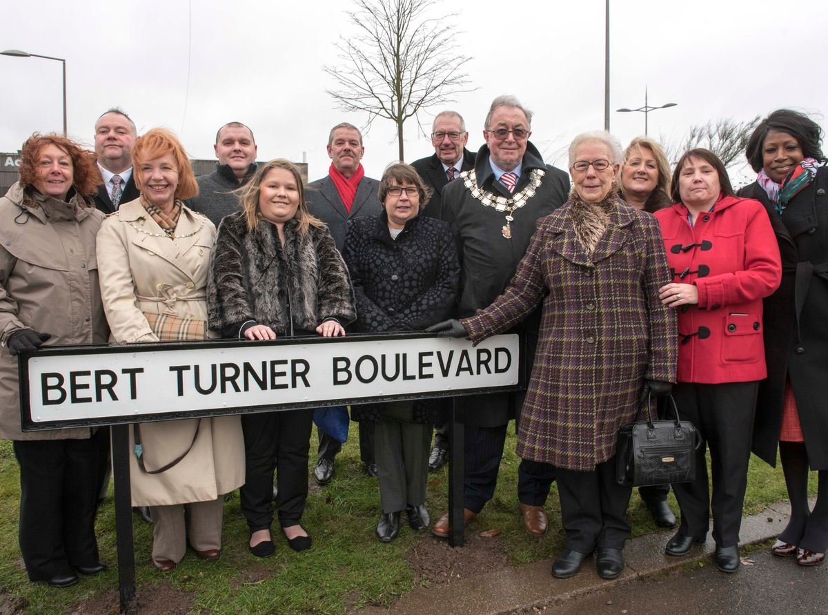 Former mayor of Wolverhampton has city street named after him | Express ...