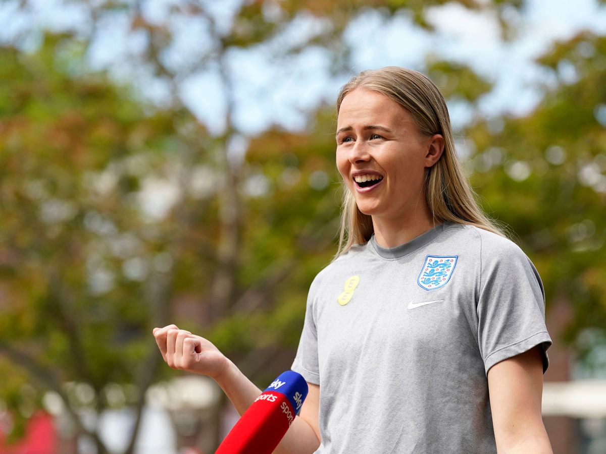 Chelsea swoop for goalkeeper Hannah Hampton as Aston Villa deal ends | Express & Star