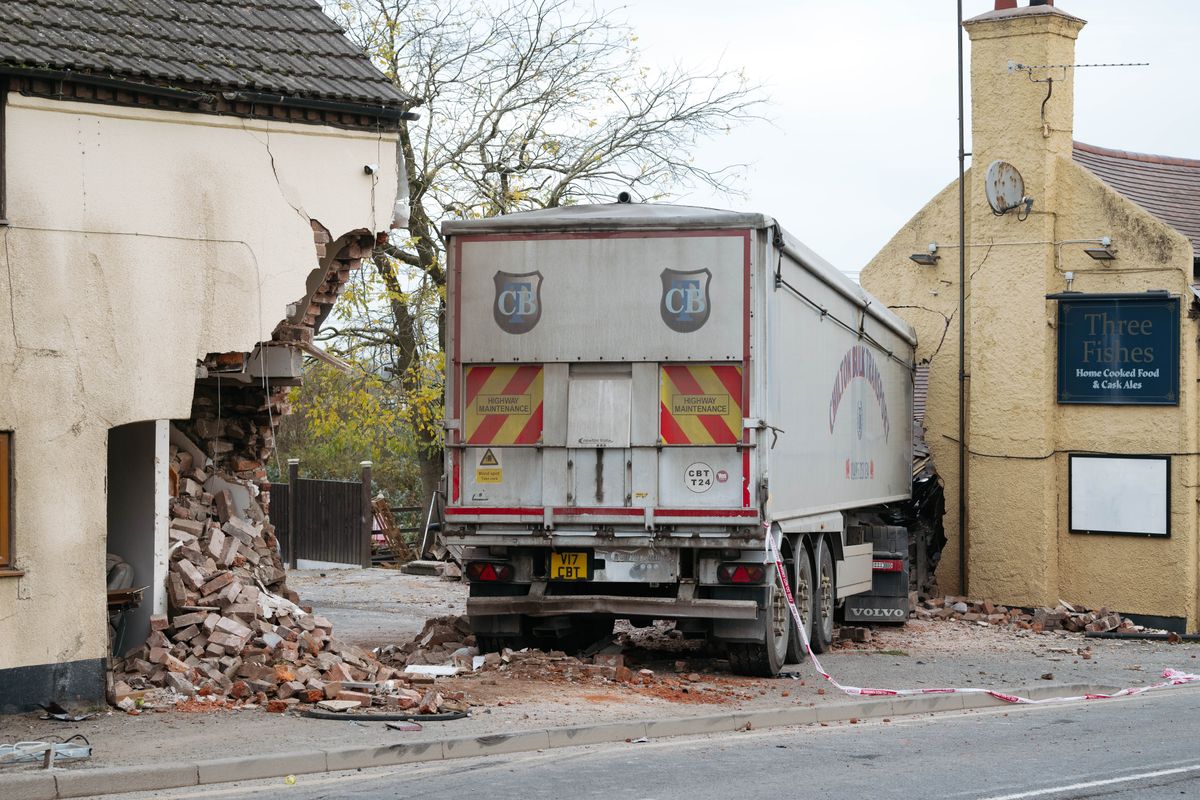 Shrewsbury lorry crash: Transport bosses visit site to discuss safety ...