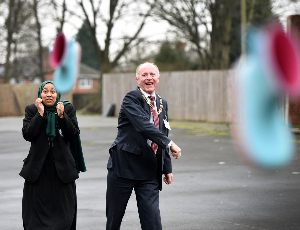 Walsall mayor takes part in 'welly wanging' | Express & Star