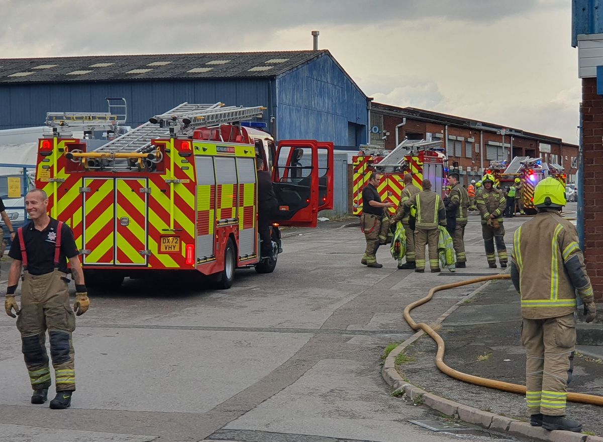 Fire crews work to tackle blaze at industrial unit in Wolverhampton ...