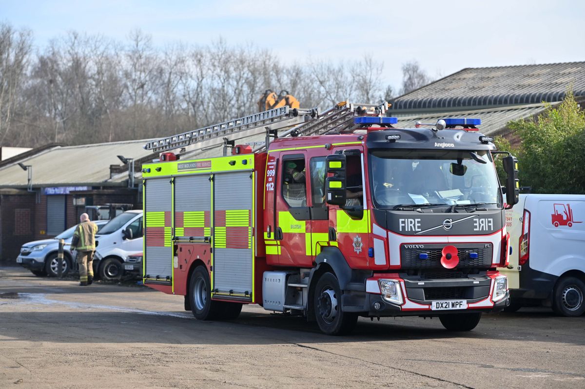 Firefighters remain at scene overnight following fire at Wolverhampton ...