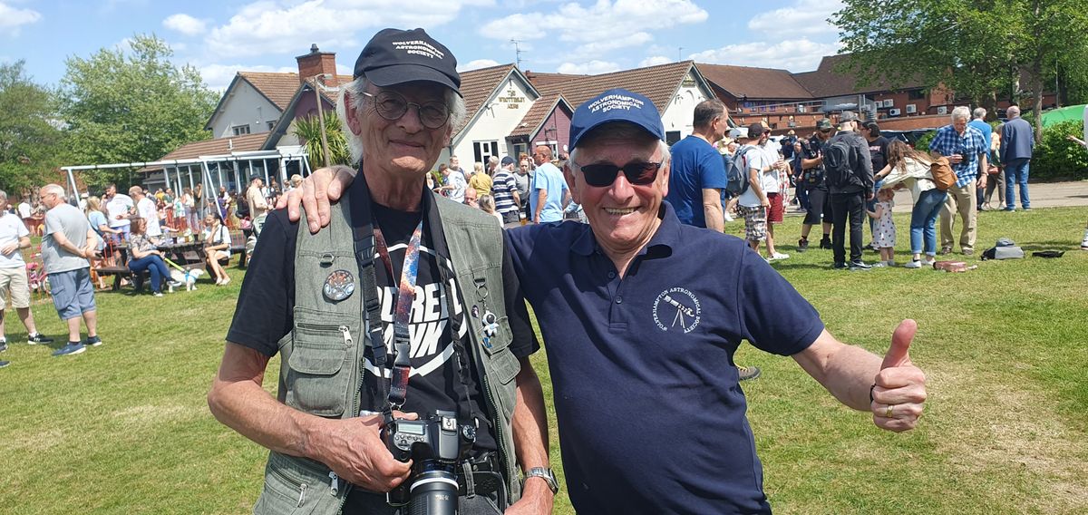 Watch: The moment an iconic World War 2 Lancaster bomber flies over ...
