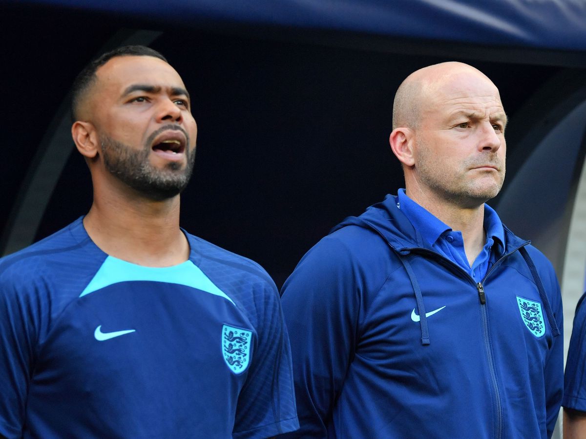 Lee Carsley not likely to sing national anthem during spell as England boss | Shropshire Star