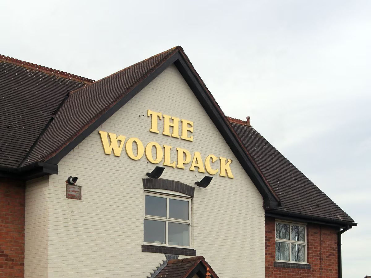 Pub chain sends condolences following death of man at The Woolpack in ...