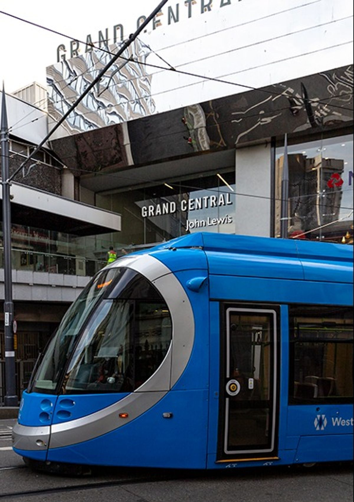 West Midlands pioneers UK’s first 5G connected tram | Express & Star
