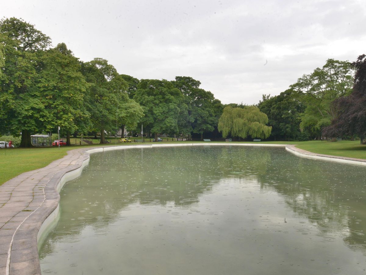From clean to dull green for Tettenhall Pool | Express & Star