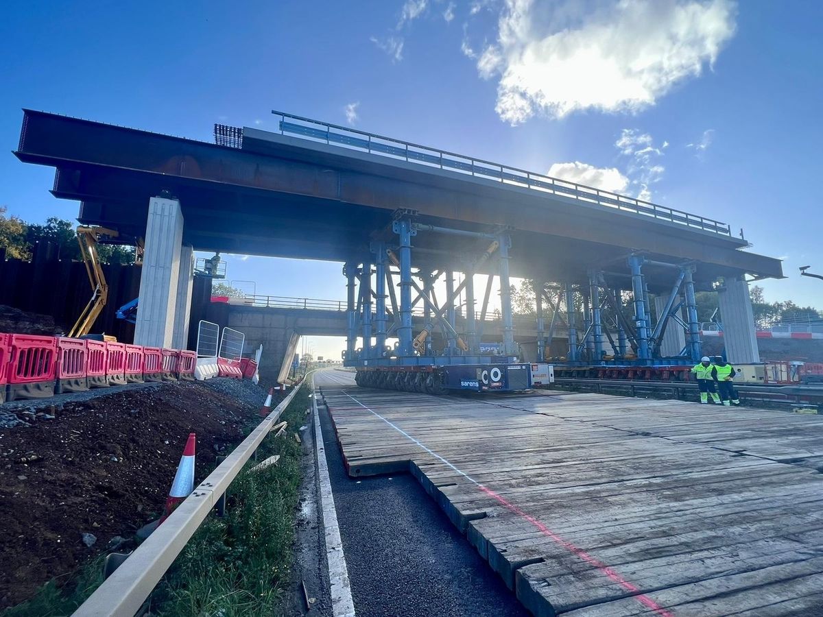 New photos show huge bridges in place over motorway as drivers warned ...