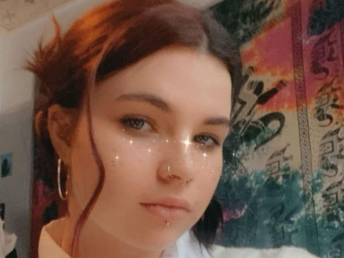 Family in tribute to girl, 17, who died after going missing | Express ...