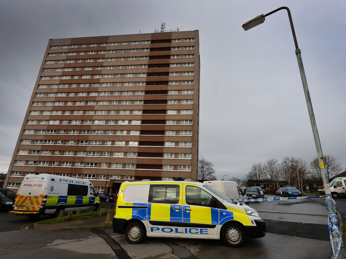 Merry Hill murder probe: Tributes left for Wolverhampton street attack ...