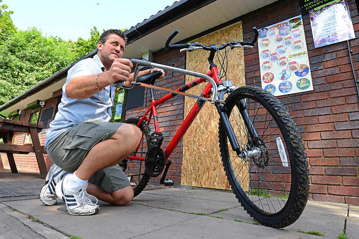 Thieves attack Baggeridge Country Park tea rooms - and leave a mountain ...