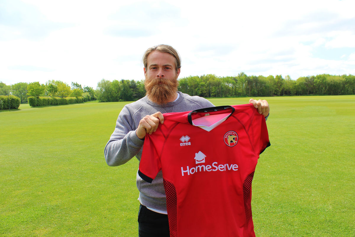 Walsall make Stuart Sinclair their first summer signing | Express & Star