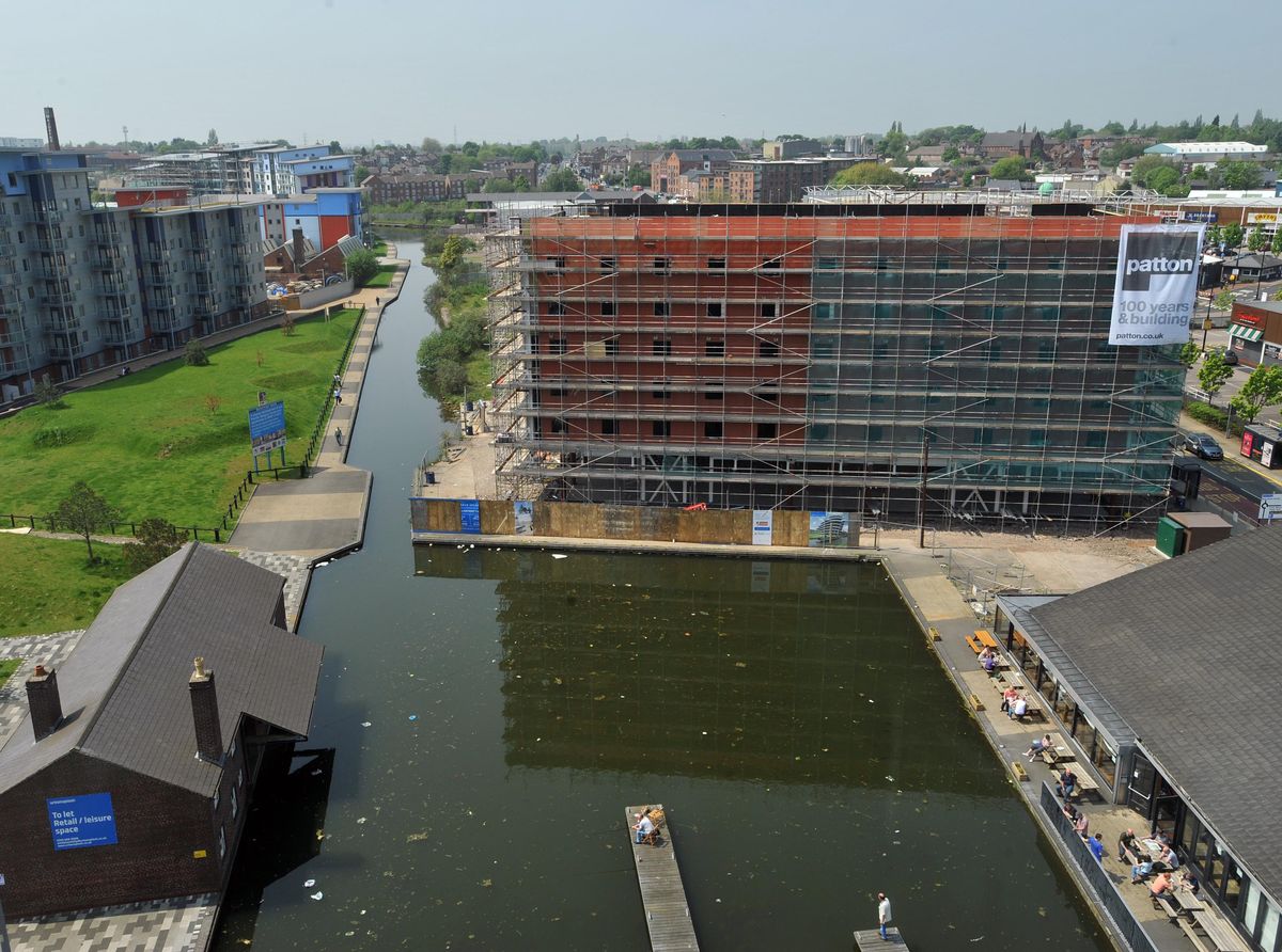 Scaffolding surrounds canalside hotel in Walsall getting a facelift ...