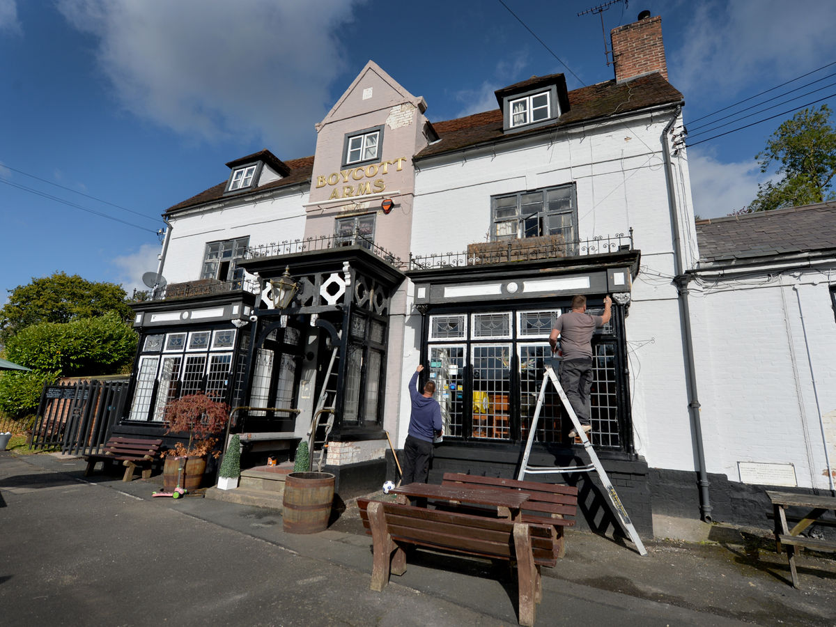 Rural pub near Wolverhampton to reopen this week with fresh new look ...