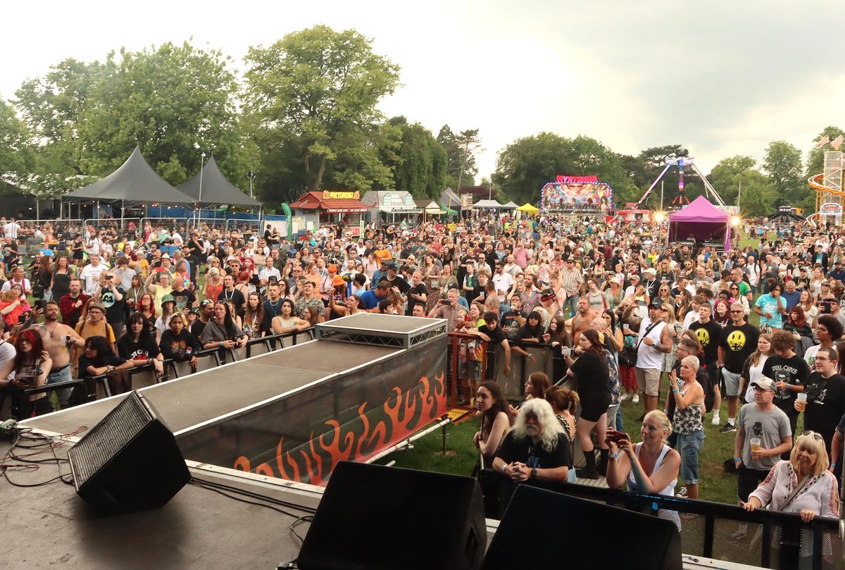 Work begins to turn Wolverhampton park into music festival site ahead ...