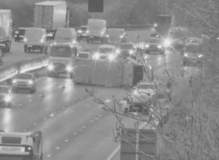Drivers warned to 'expect delays' as three lanes of the M5 closed after ...