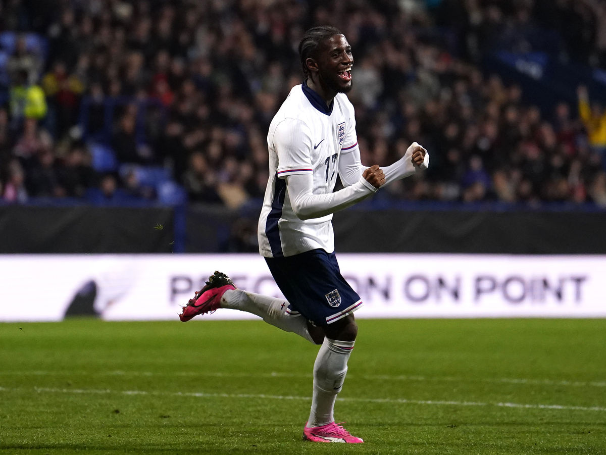 Samuel Iling-Junior development as West Brom move to add winger ...