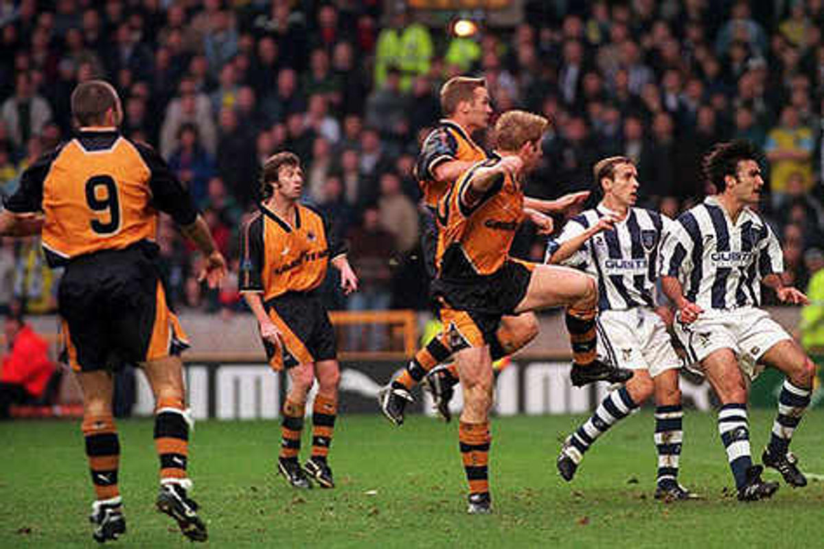 Iwan Roberts recalls a derby shock | Express & Star