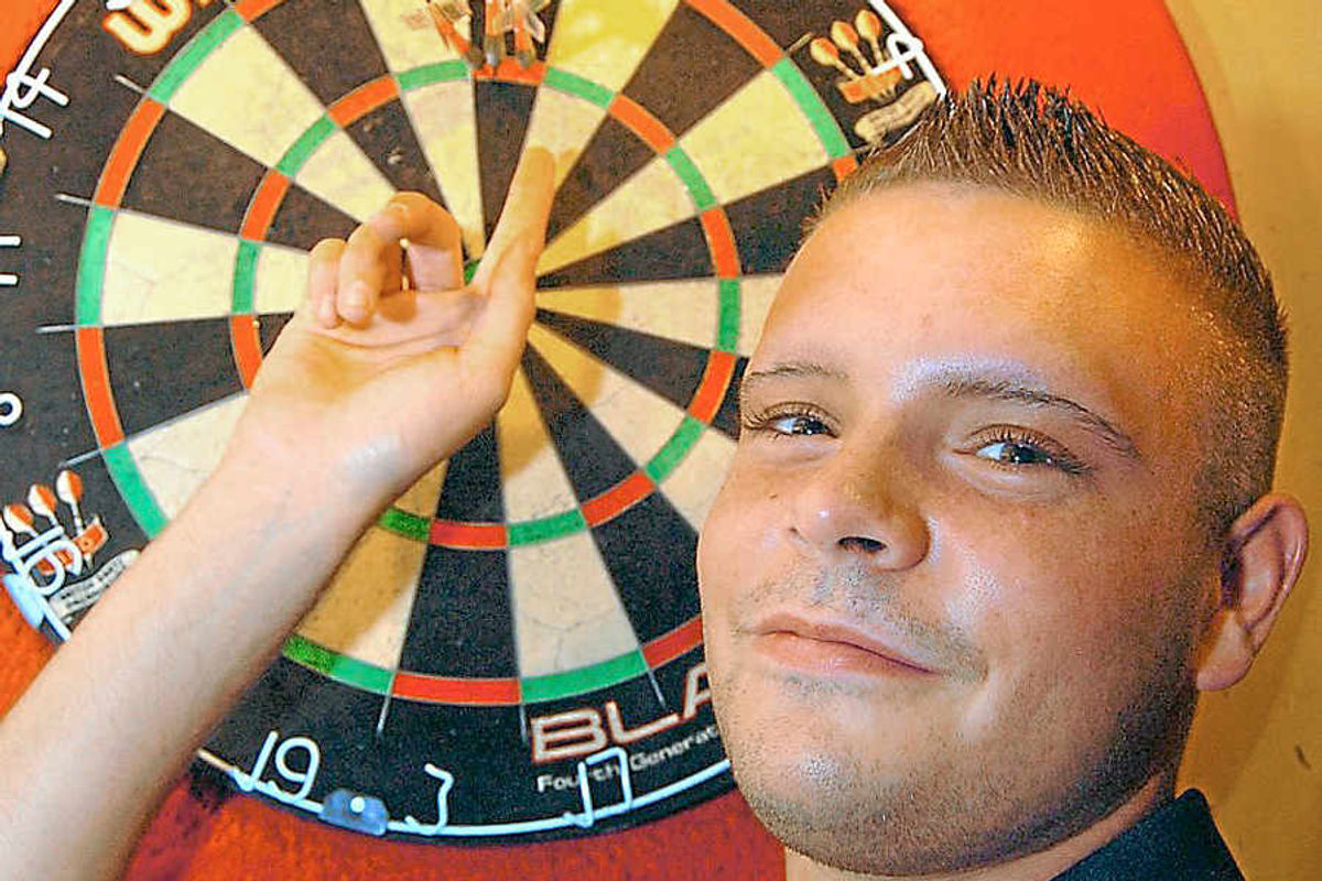 Phil Taylor turns on the style against Darren Whittingham | Shropshire Star
