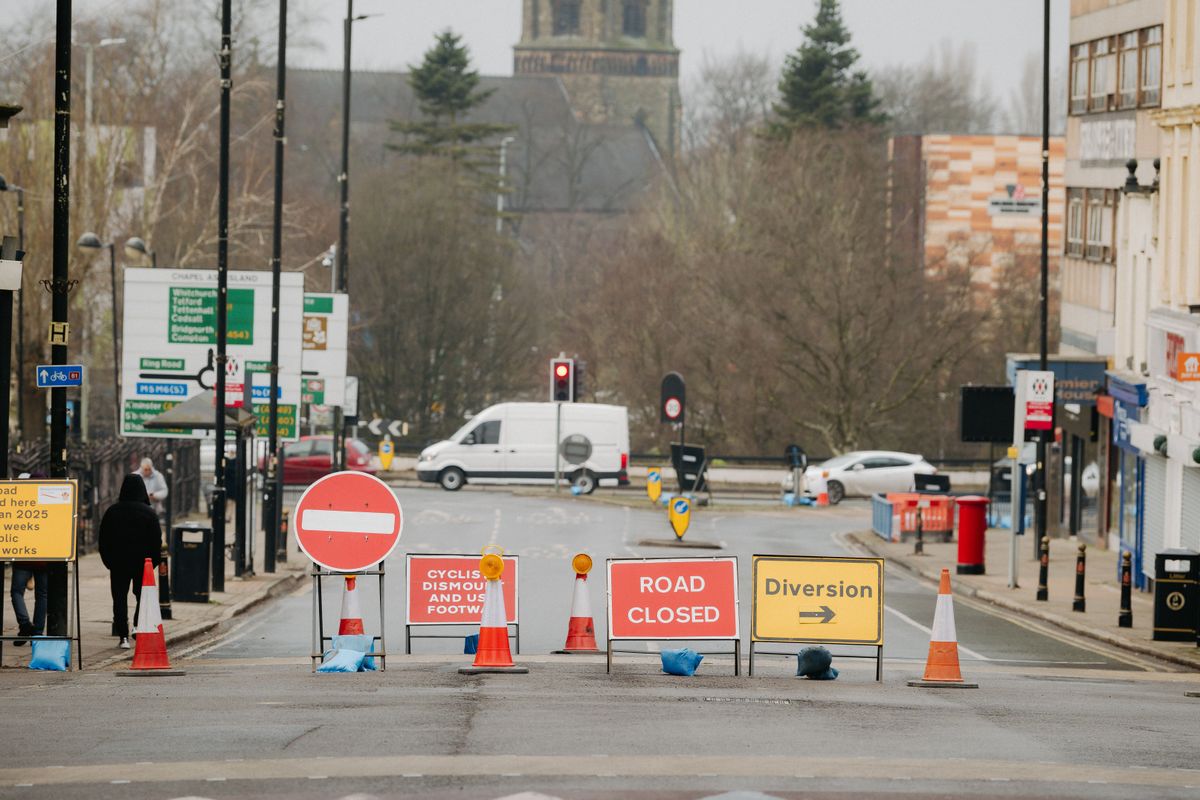 Closure signs go up as work begins to improve area around Wolverhampton ...