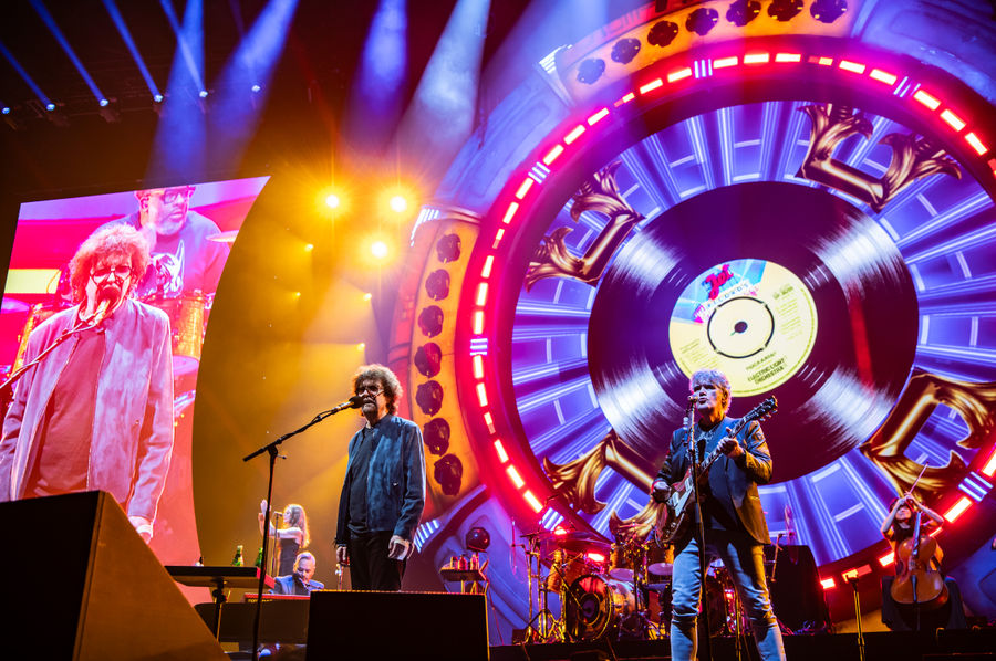 Goodbye ELO: 18 amazing images of Jeff Lynn's farewell tour in Birmingham at Utilita Arena on ...