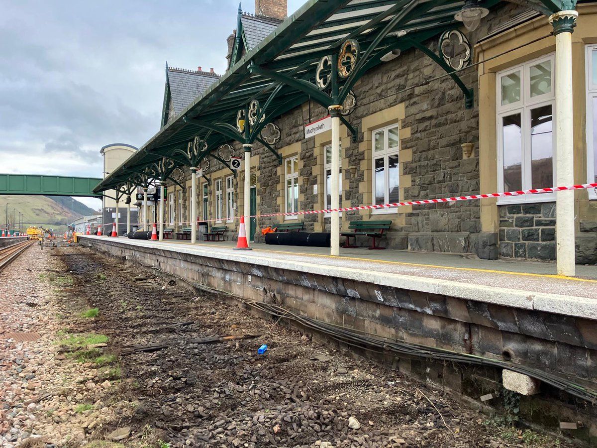 Rail line between Shrewsbury and Machynlleth to close for almost two ...