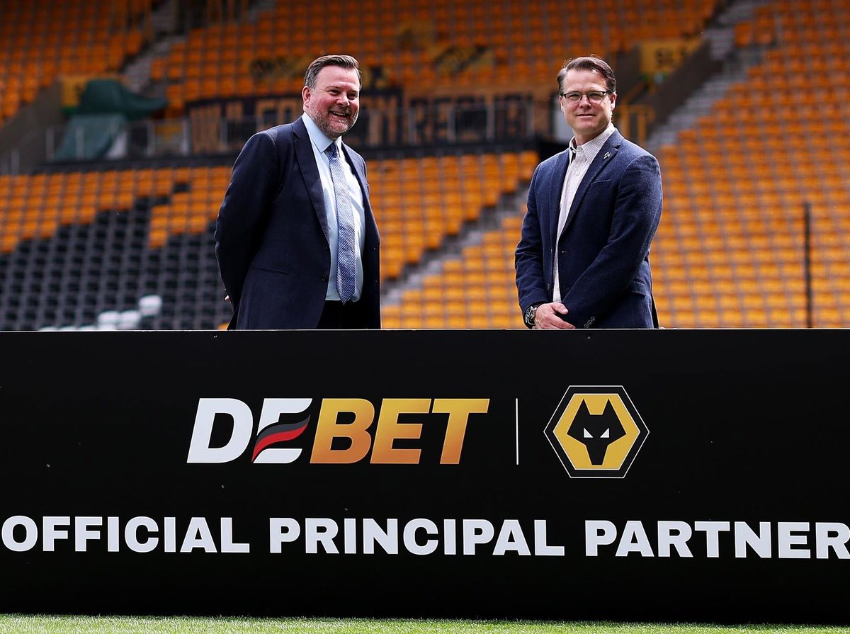 Wolves sign record multi-year sponsorship deal | Express & Star