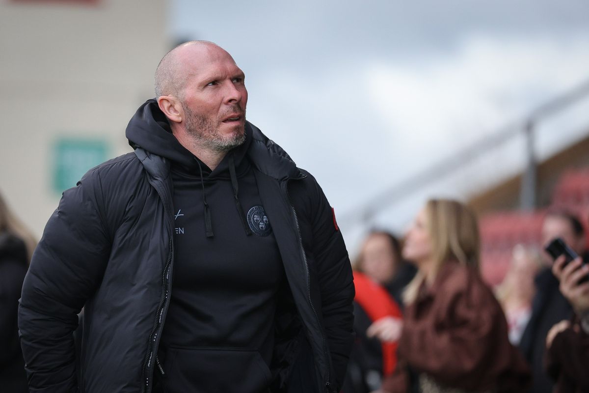 Michael Appleton demanding Shrewsbury Town response and hails 'rock ...