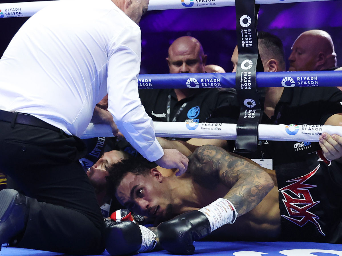 Ben Whittaker Saudi scrap ends in draw after duo topple out ring ...