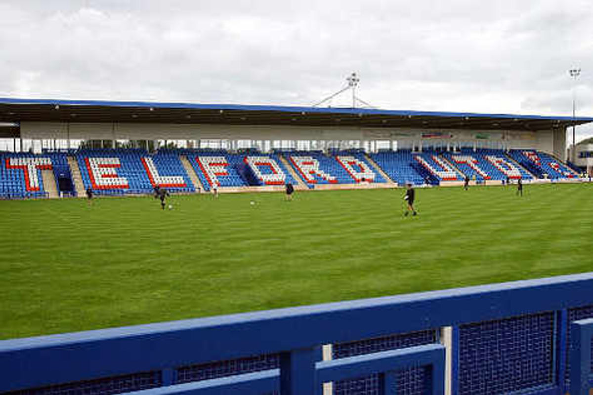 Ex-Wrexham star Steve Abbott is latest Bucks signing | Shropshire Star