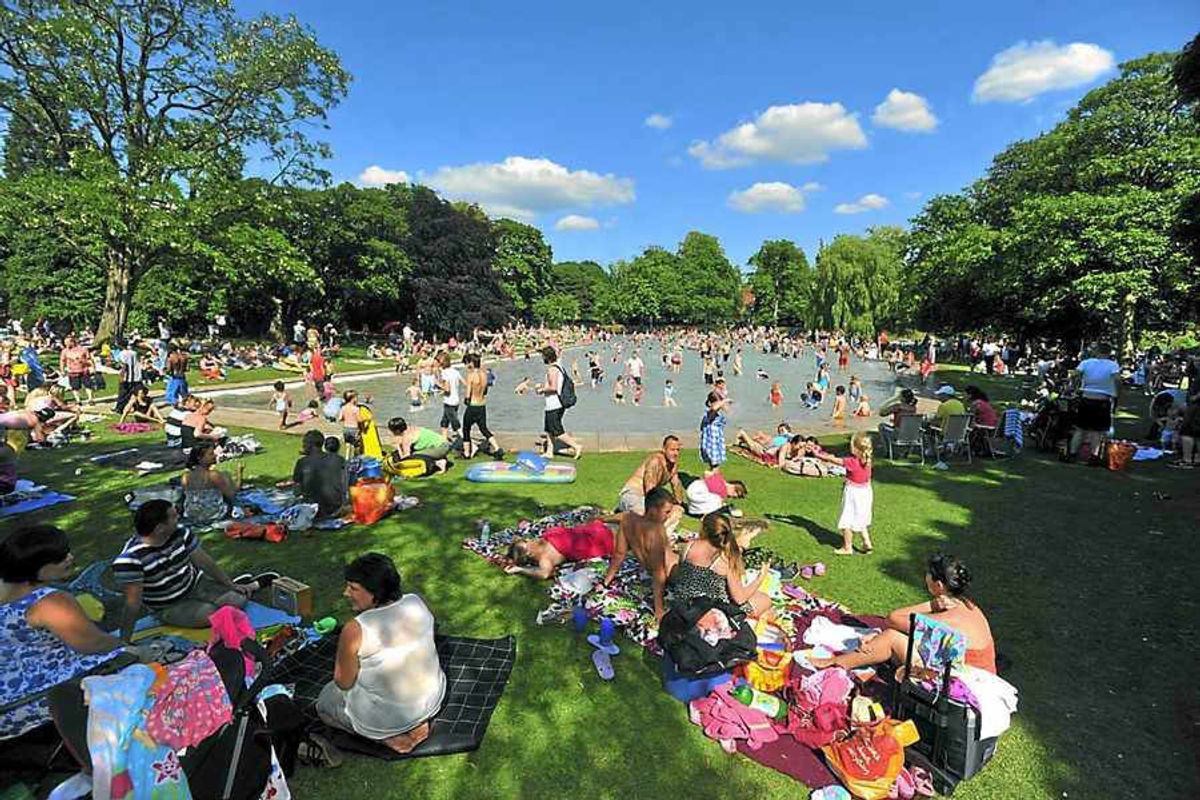 Tettenhall Pool reopens after algae and fly larvae break out | Express ...
