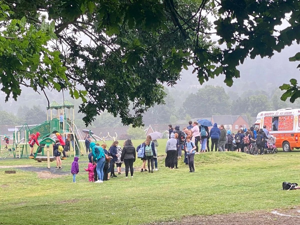 Children get a very 'ice' surprise with tasty treat at Church Stretton ...