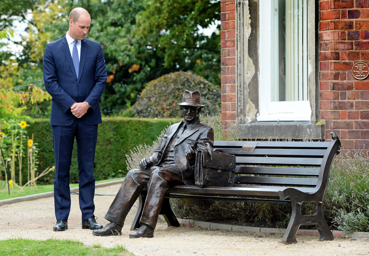 Blue plaque bid for war hero Frank Foley | Express & Star