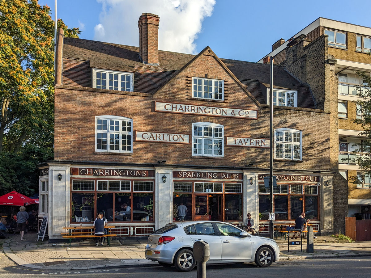 Crooked House campaigners to meet group who forced developers to ...