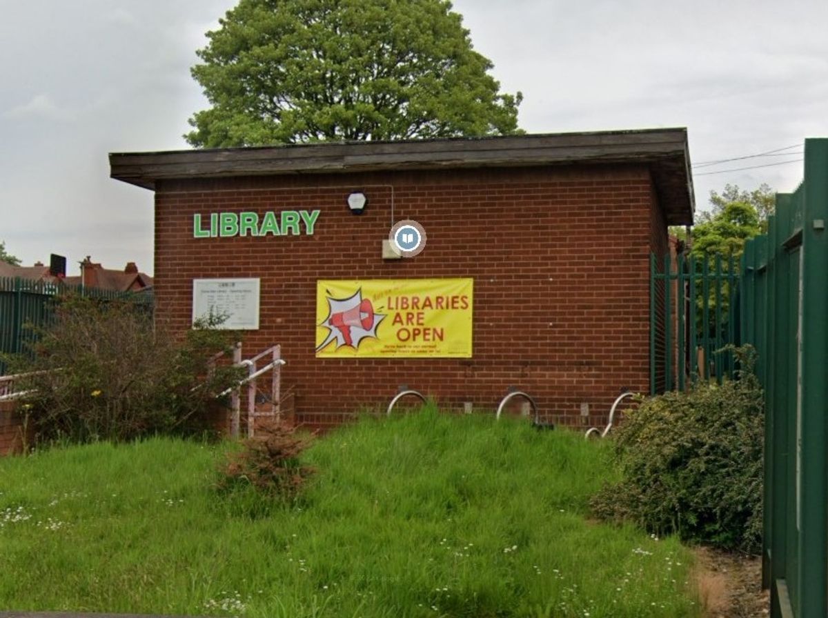 Greater access to library as new service begins | Express & Star