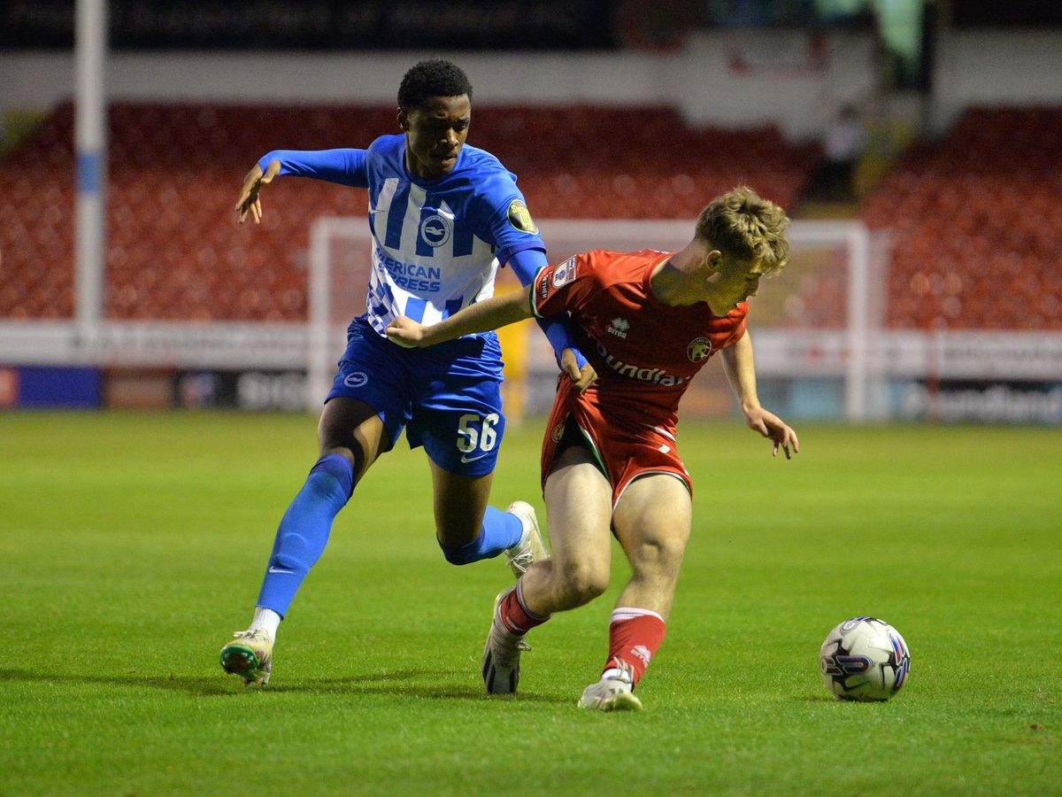 Mat Sadler gives incentive to Walsall's young talents | Express & Star