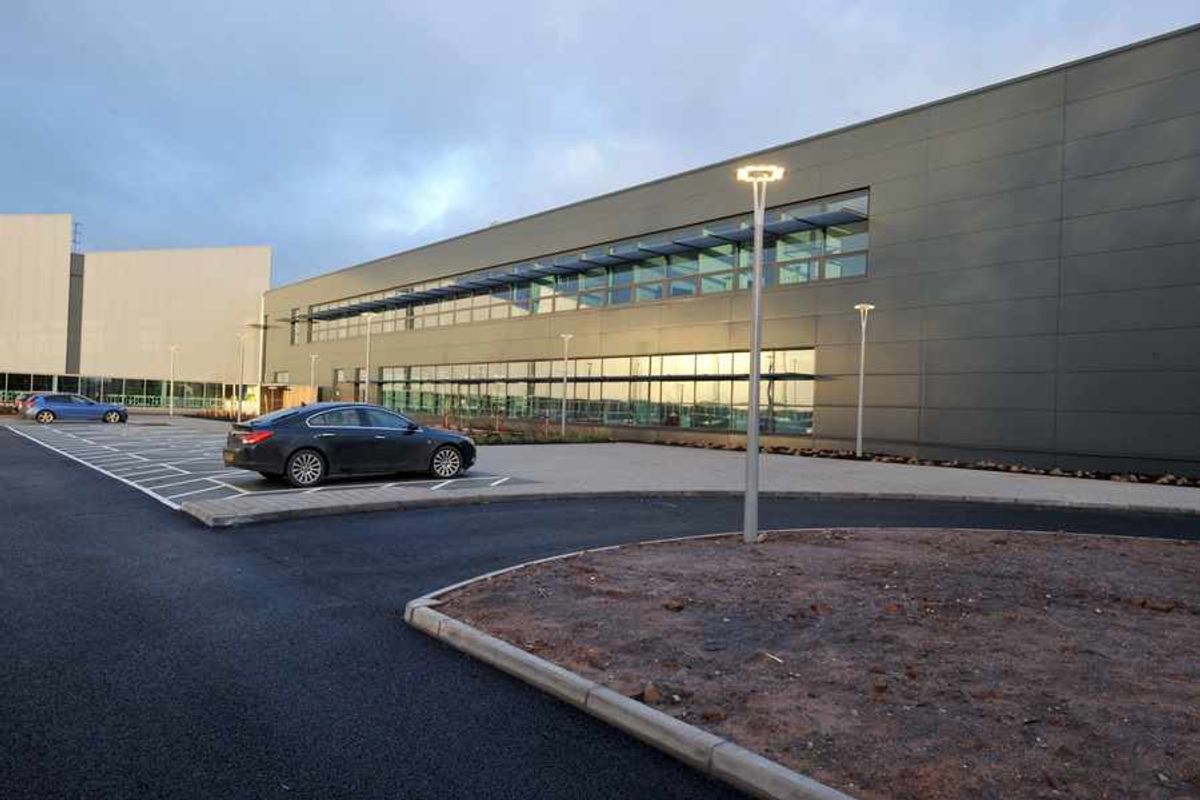 Queen to open £500m JLR plant near Wolverhampton | Express & Star