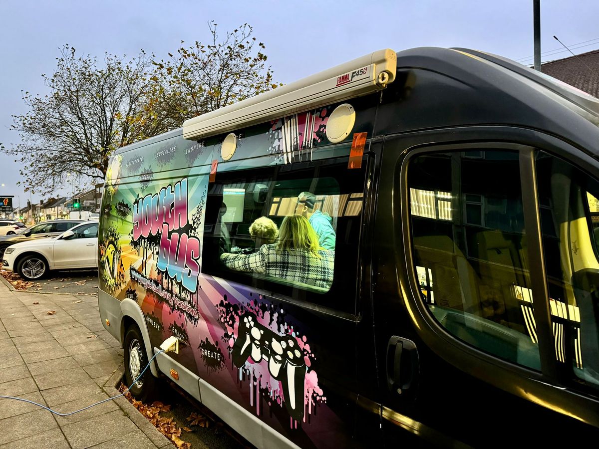 Recording studio bus tours Walsall with dozens of savvy students having ...