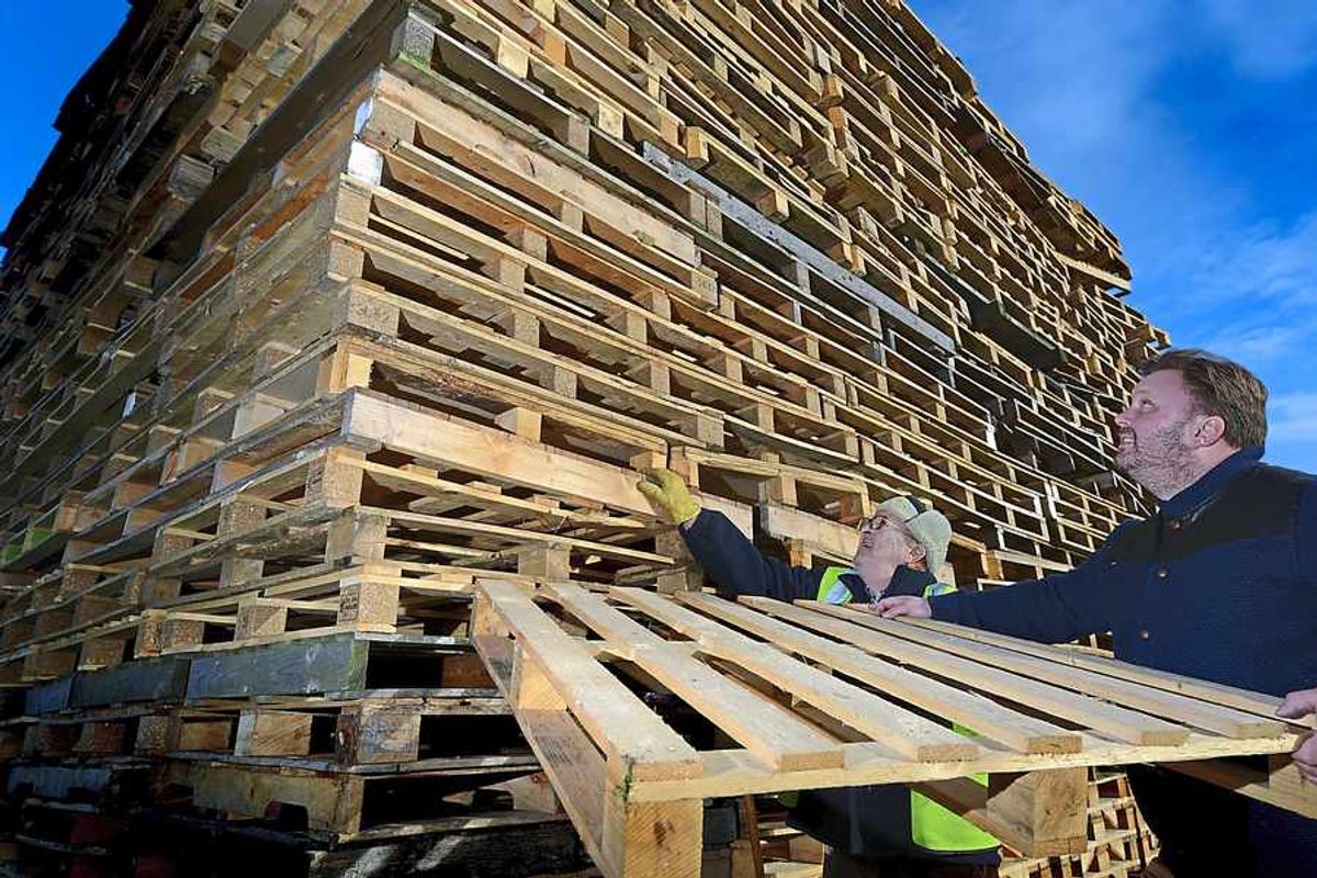 Donnington bonfire to go off with a bang | Shropshire Star