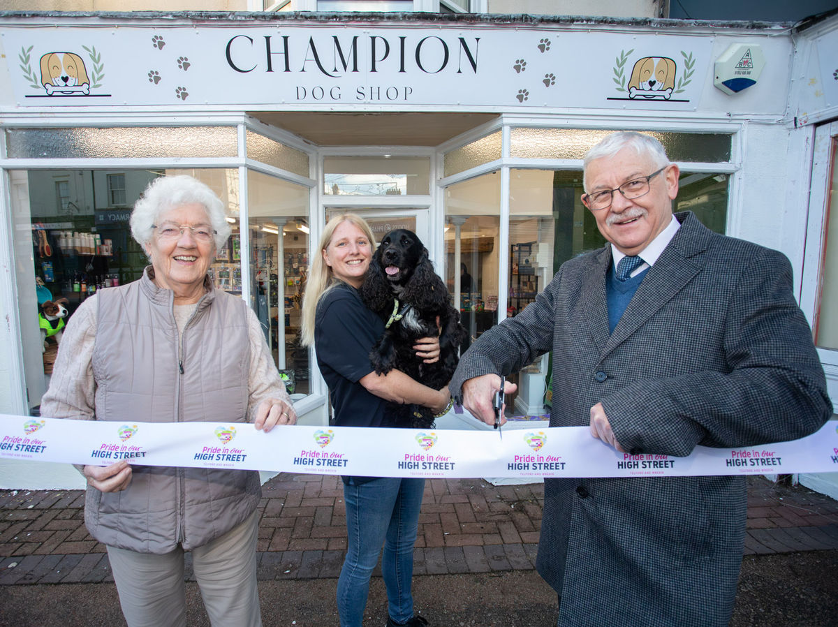 New Telford dog supplies shop is setting tails wagging | Shropshire Star