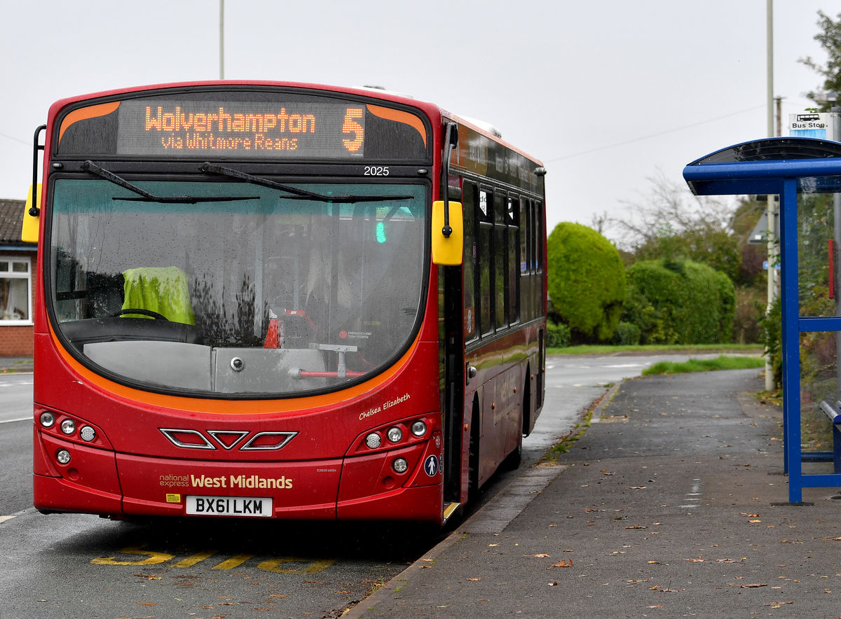 MP calls to save 'vital' bus route into Wolverhampton set to be axed in coming weeks | Express ...