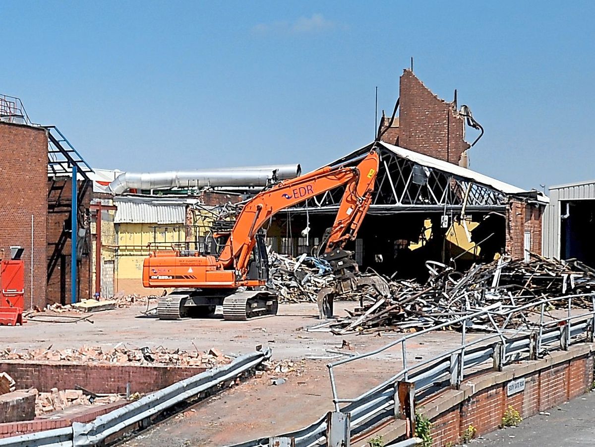 Remains of Goodyear factory wiped from Wolverhampton skyline | Express ...