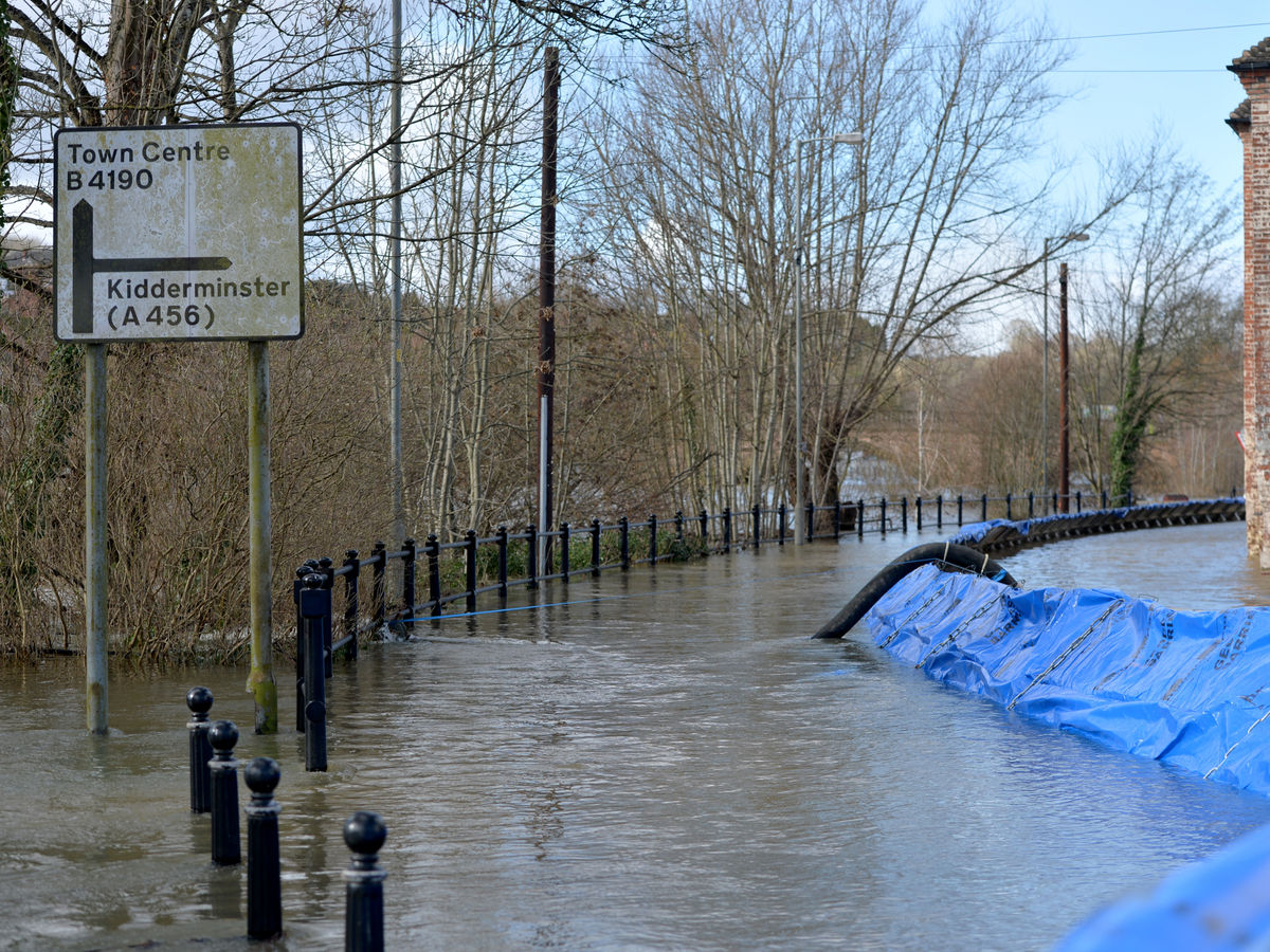 Images released of proposed Bewdley flood defences which aim to keep ...