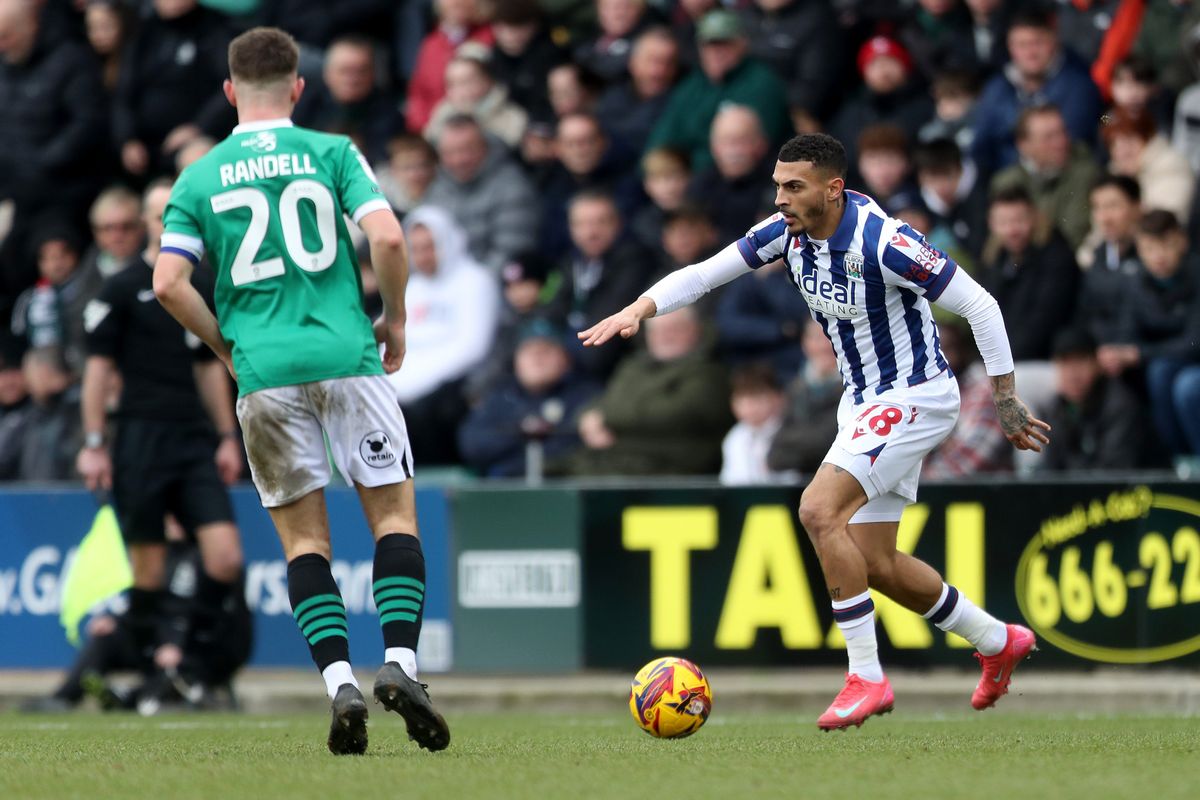 West Brom boss lays down "show me" challenge to Karlan Grant | Express ...