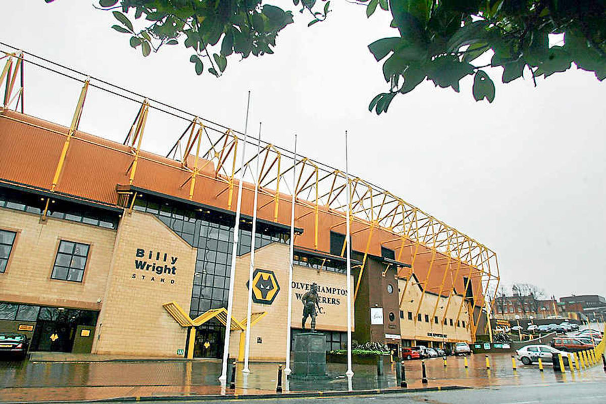 Wolves: Season ticket prices frozen at 2012/13 rates for 'Early Birds ...