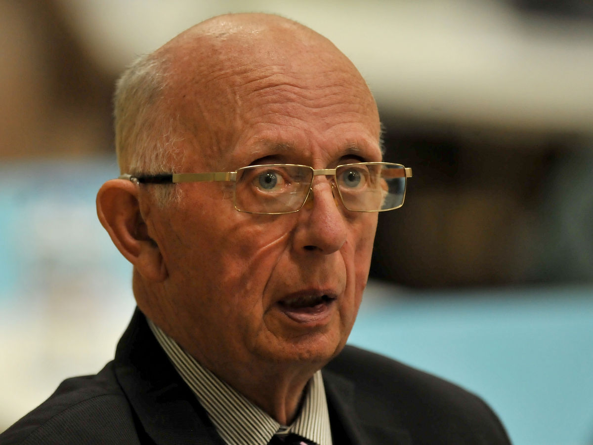 Mayor of Walsall pays tribute to late Pope Francis | Express & Star