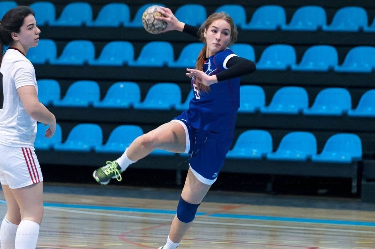 Handball ace Olivia Whitty on rise | Express & Star