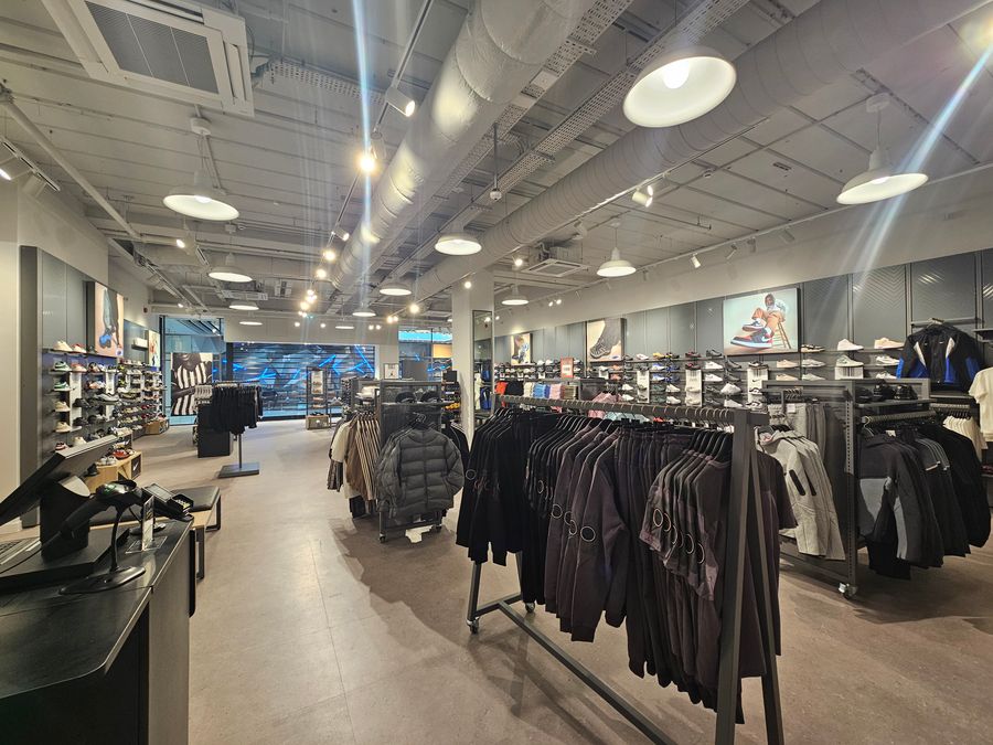 Foot Locker opens new store in Telford shopping centre | Shropshire Star