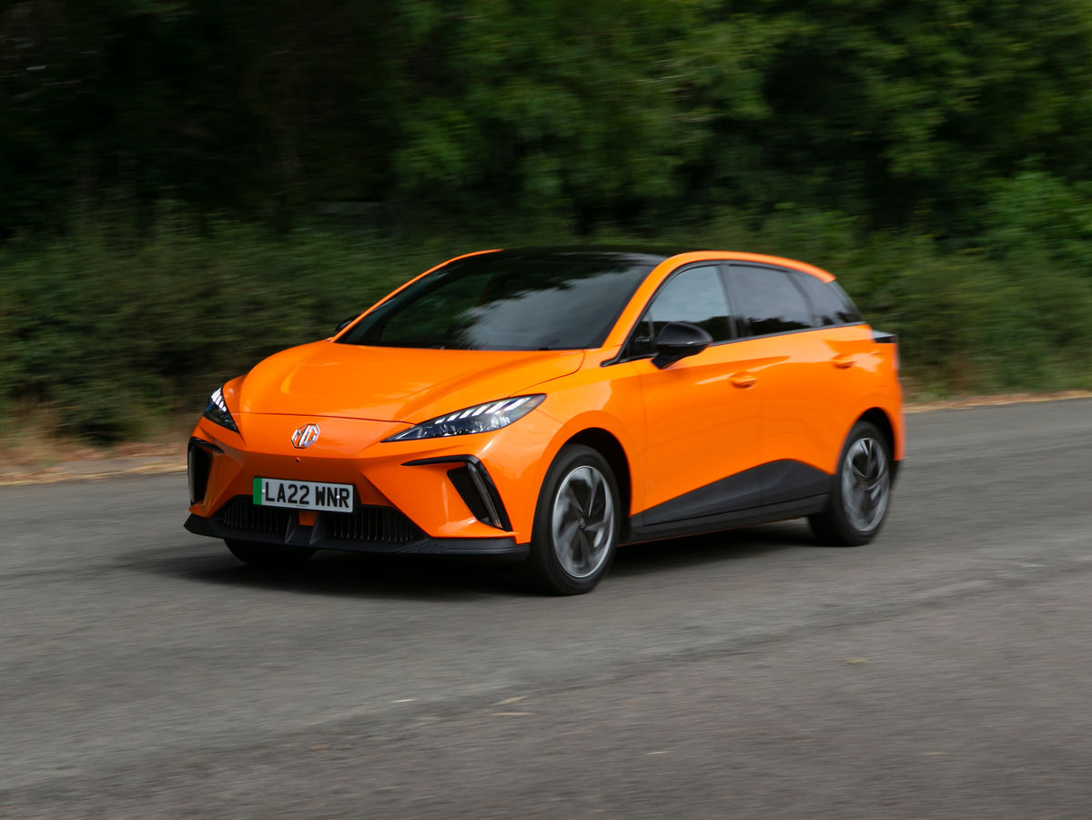 Eye-catching and stylish – The MG4 EV SE Long Range | Express & Star
