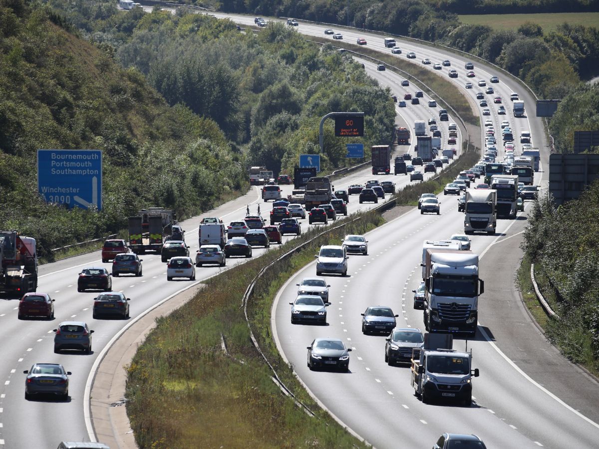 Drivers increasingly avoiding the left hand lane on smart motorways ...